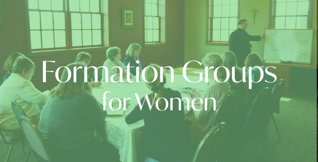 Women formation image-01-01 | Miles Christi